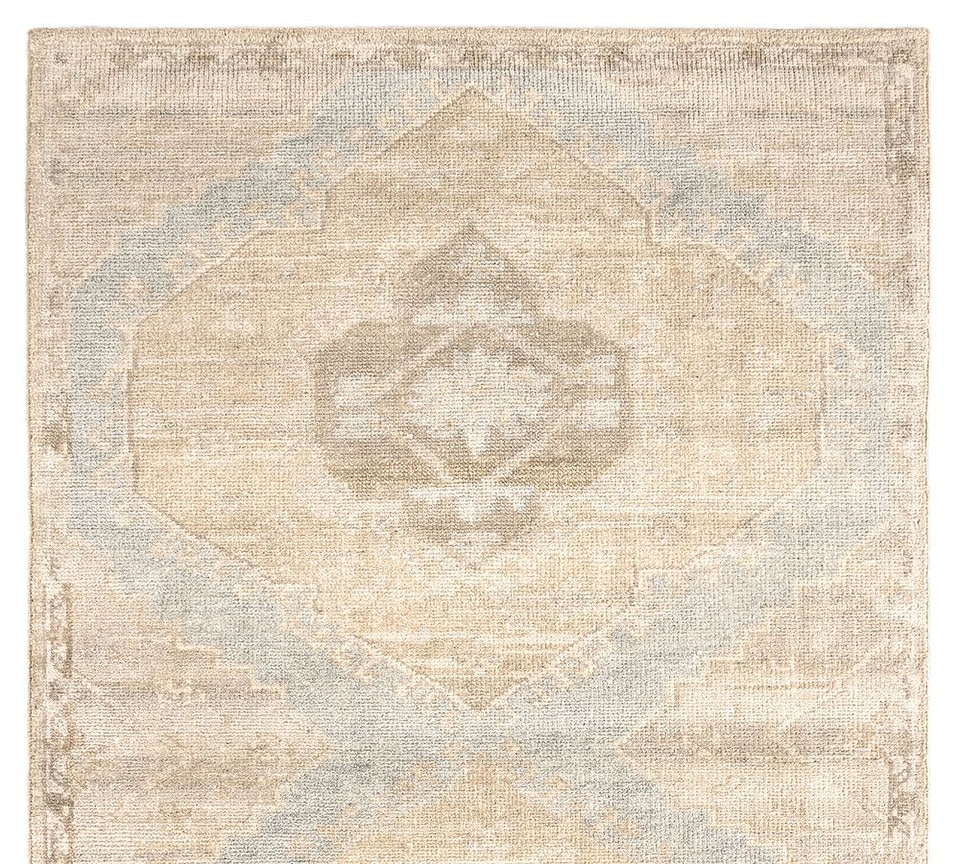 Demitria Hand-Knotted Wool Rug