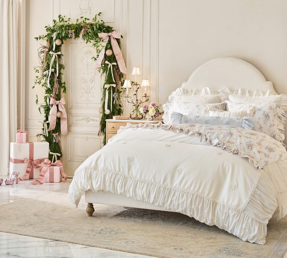 LoveShackFancy Manorbrooke Bouquet Printed Pillowcases - Set of 2 ...